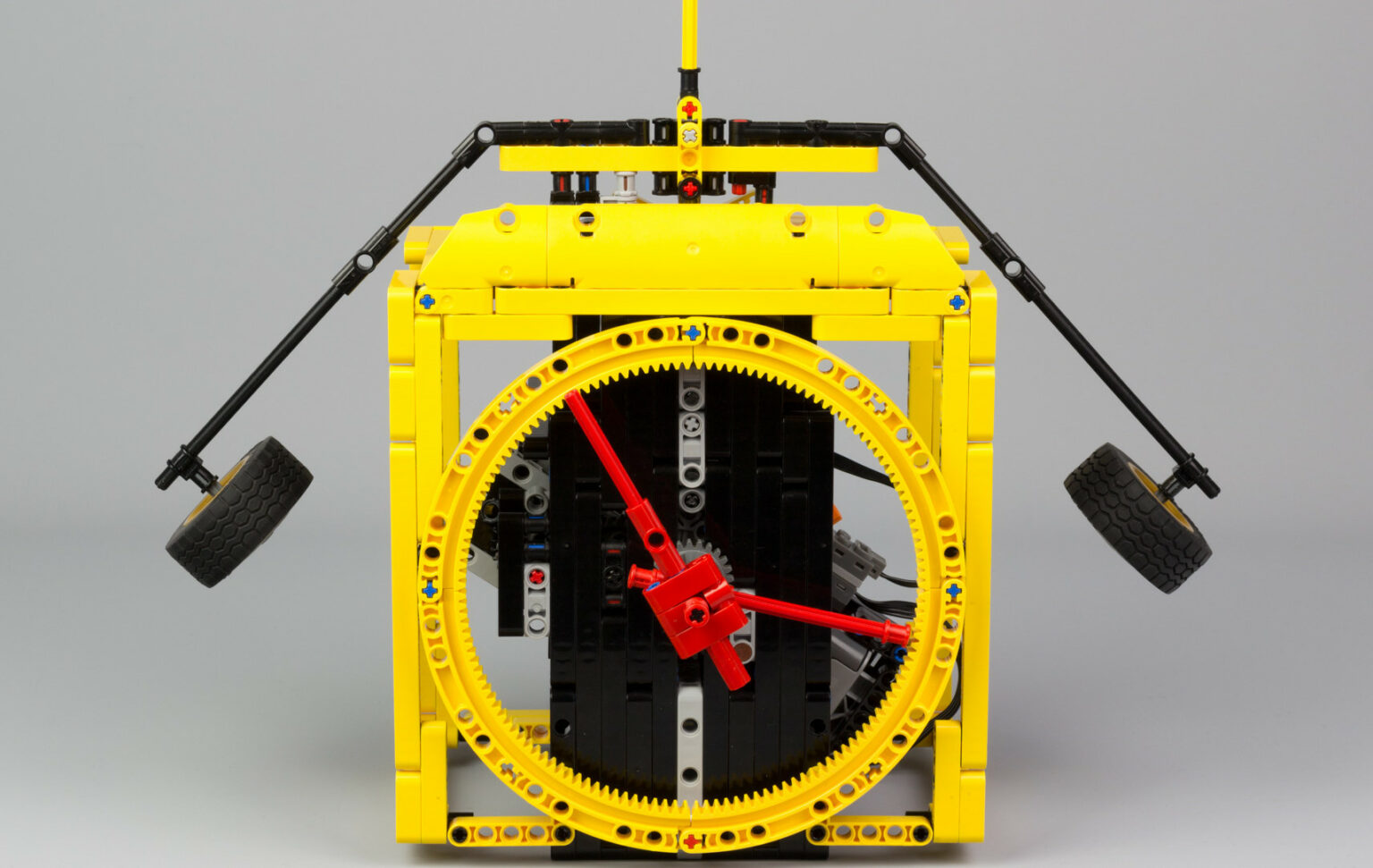 Balance Clock With Remontoire – Nico71's Technic Creations