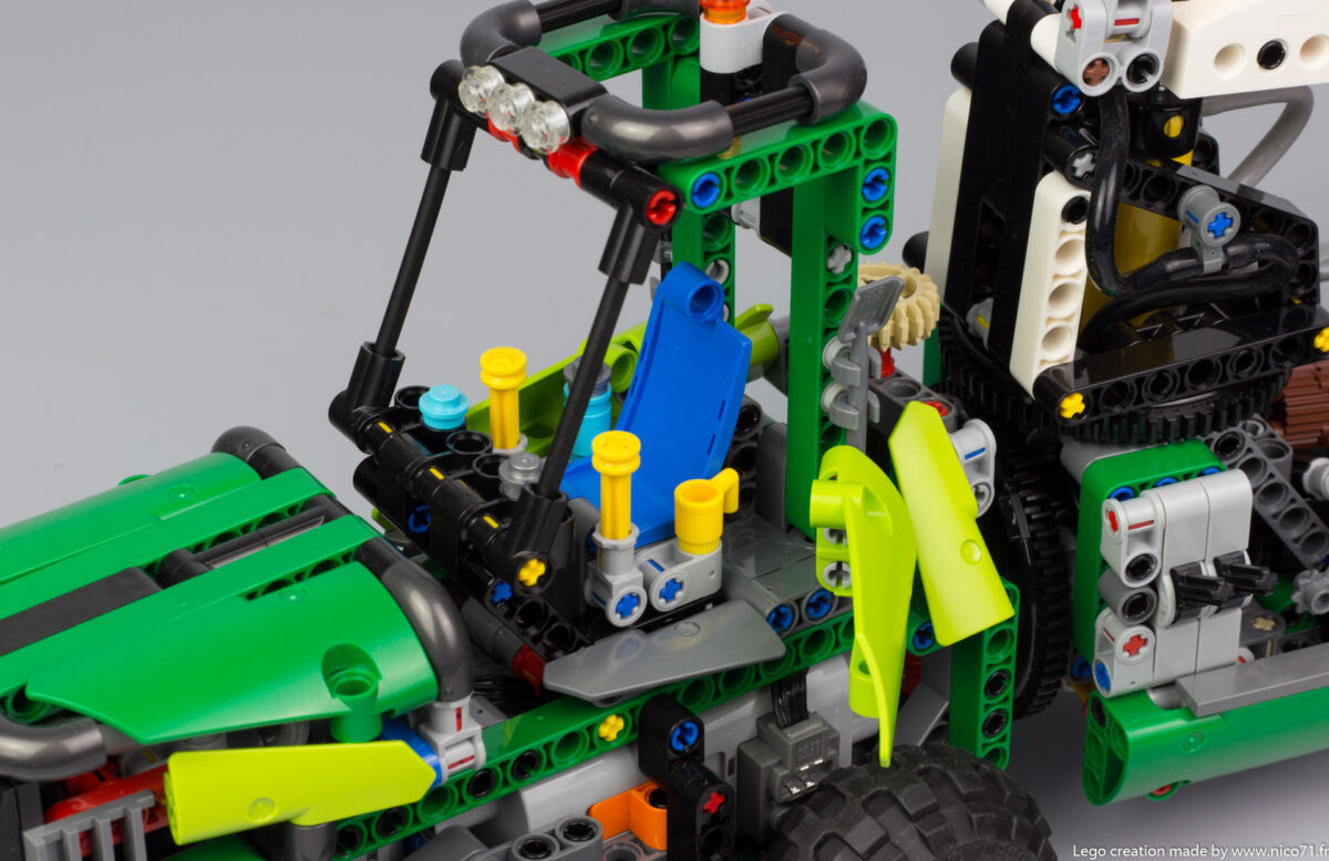 42080 Model C – Forwarder – Nico71's Technic Creations