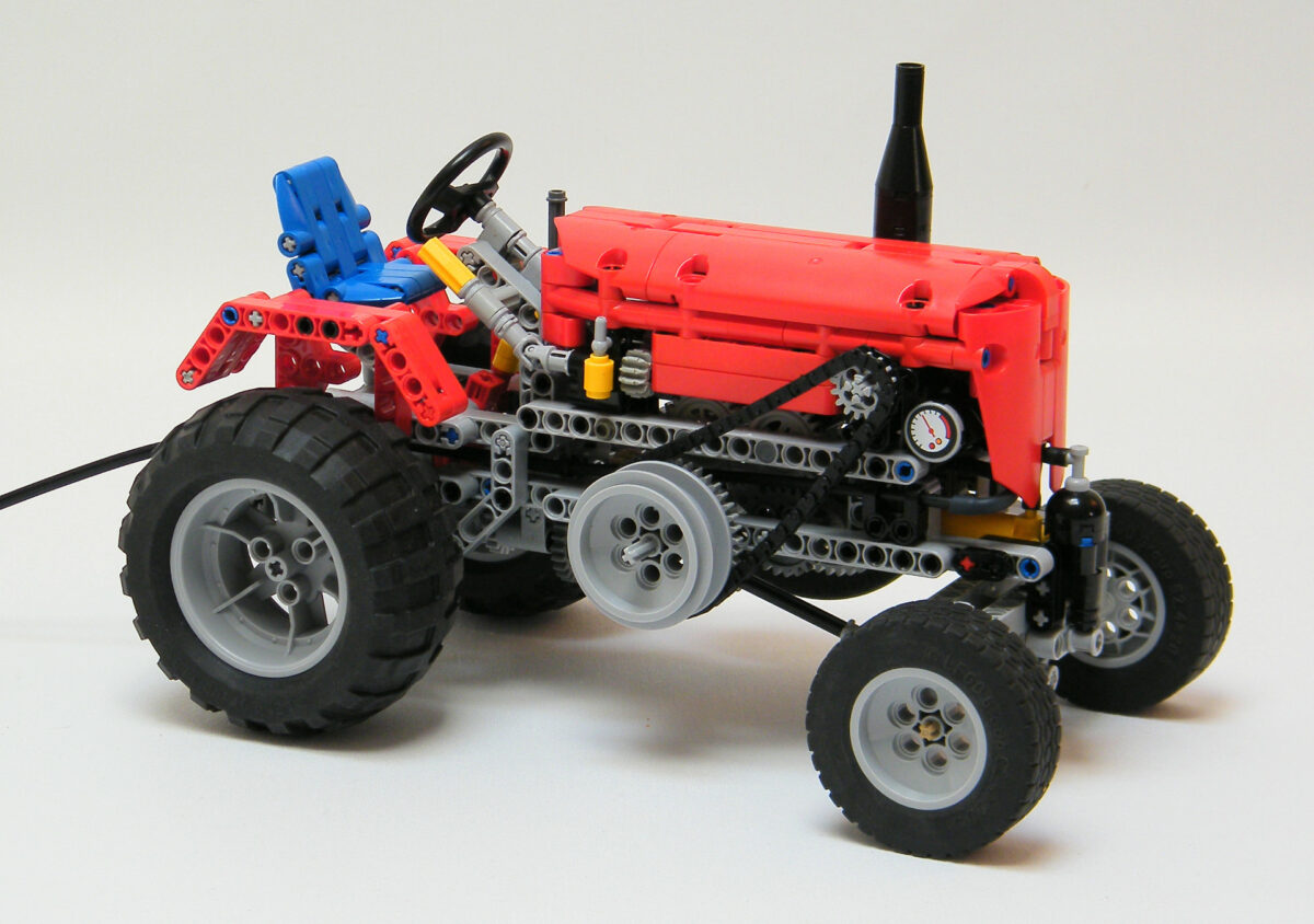 Hot Bulb Pneumatic Tractor – Nico71's Technic Creations