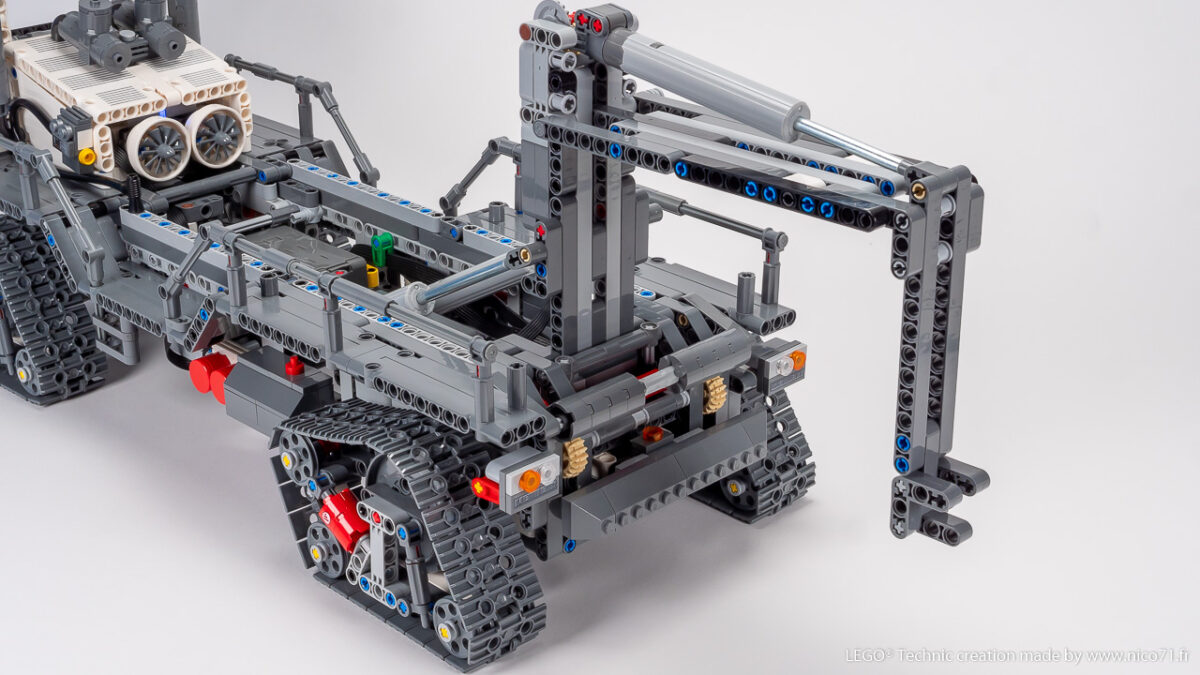 42100 Model D – Container Handling Vehicle – Nico71's Technic Creations