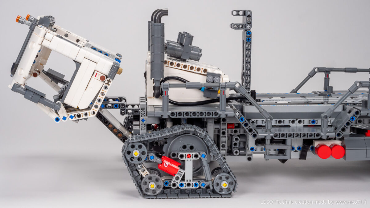 42100 Model D – Container Handling Vehicle – Nico71's Technic Creations