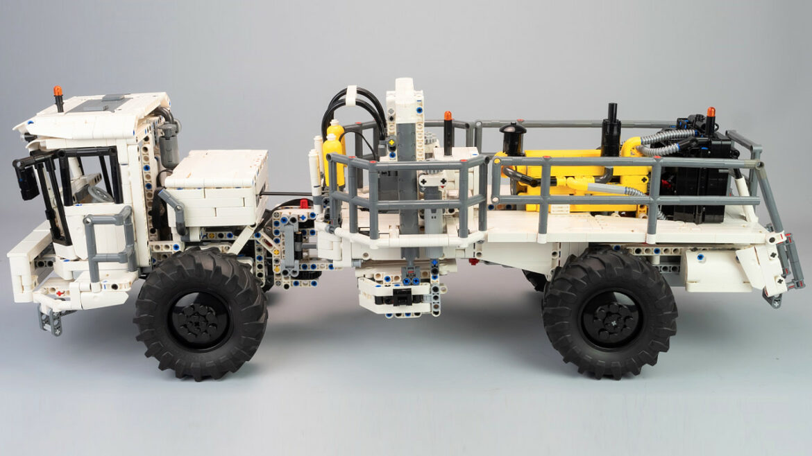 Sercel Vibroseis Truck – Nomad 65 – Nico71's Technic Creations