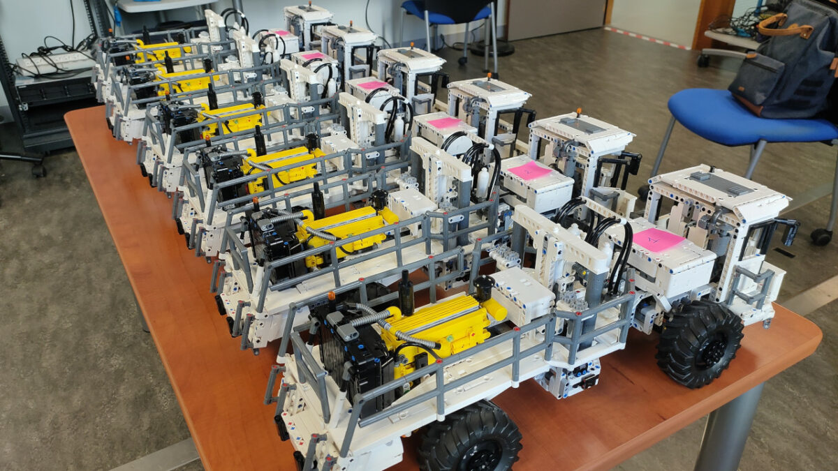 Sercel Vibroseis Truck – Nomad 65 – Nico71's Technic Creations