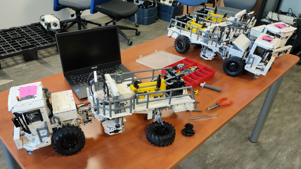 Sercel Vibroseis Truck – Nomad 65 – Nico71's Technic Creations