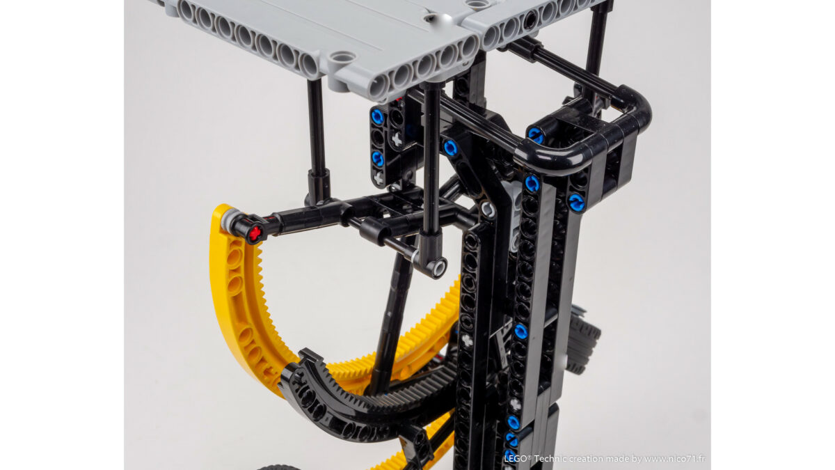 Bilateral Letter Scale – Nico71's Technic Creations